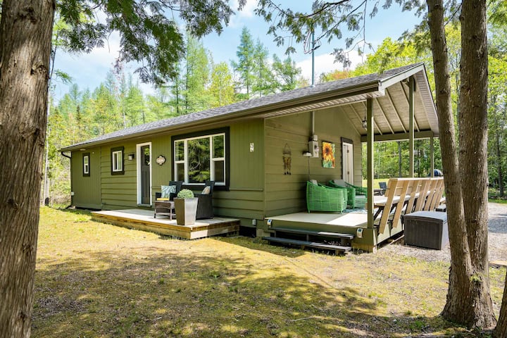 Renovated 3 Bedroom Close To Beach And Downtown - Sauble Beach