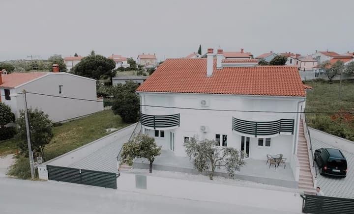 Gudoo Apartments Pula-stinjan,  Apartment "Jara" - Banjole