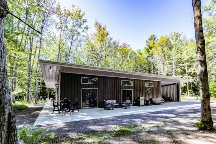 Hidden Escape - Nature/cyclist/hikers Dream - Gravenhurst