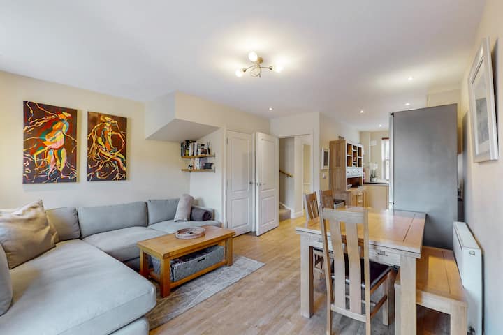 Central 3-bed 3.5-bath Home With Outdoor Dining - Cambridge