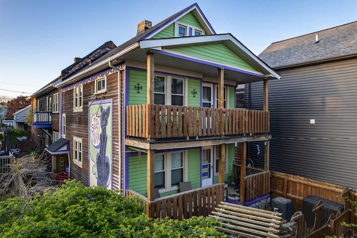Family Suite 4 Br, 2 Ba In Tremont | Pet Friendly - 克里夫蘭