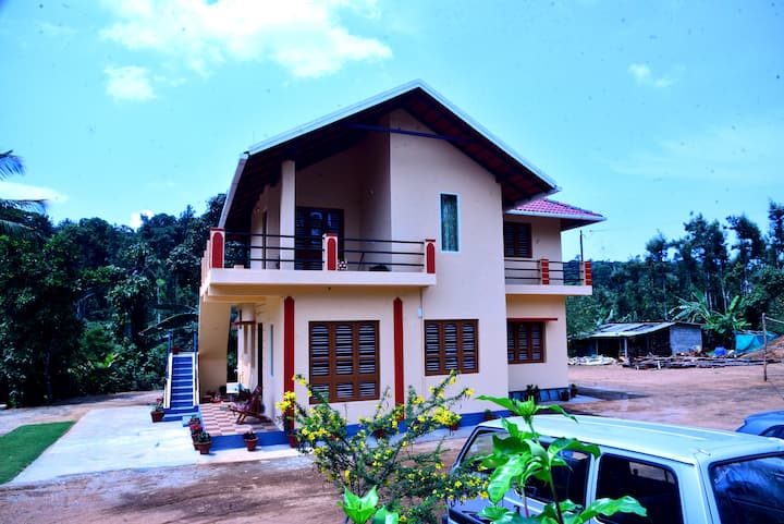 Goodvibes Homestay - Water Stream & Coffee Estate - Mudigere