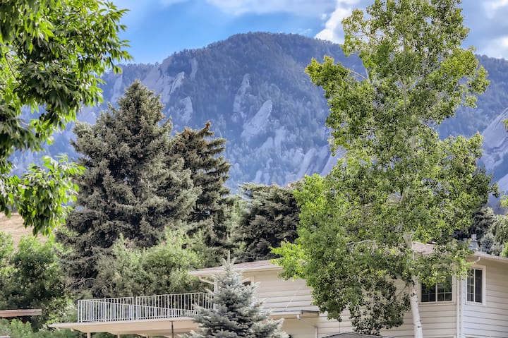 Cozy Garden-lvl Boulder Retreat-amazing Views! - Boulder, CO