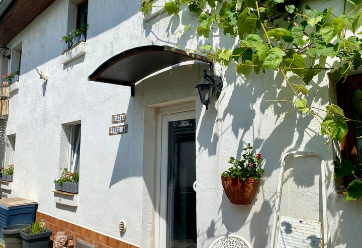 Casa Thekla, 70qm Haus Mit Charme / Messenah - Köln