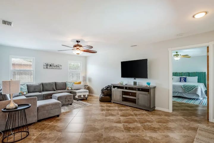 Heated Pool W/huge Backyard B/t Naples& Ft. Myers - Estero, FL