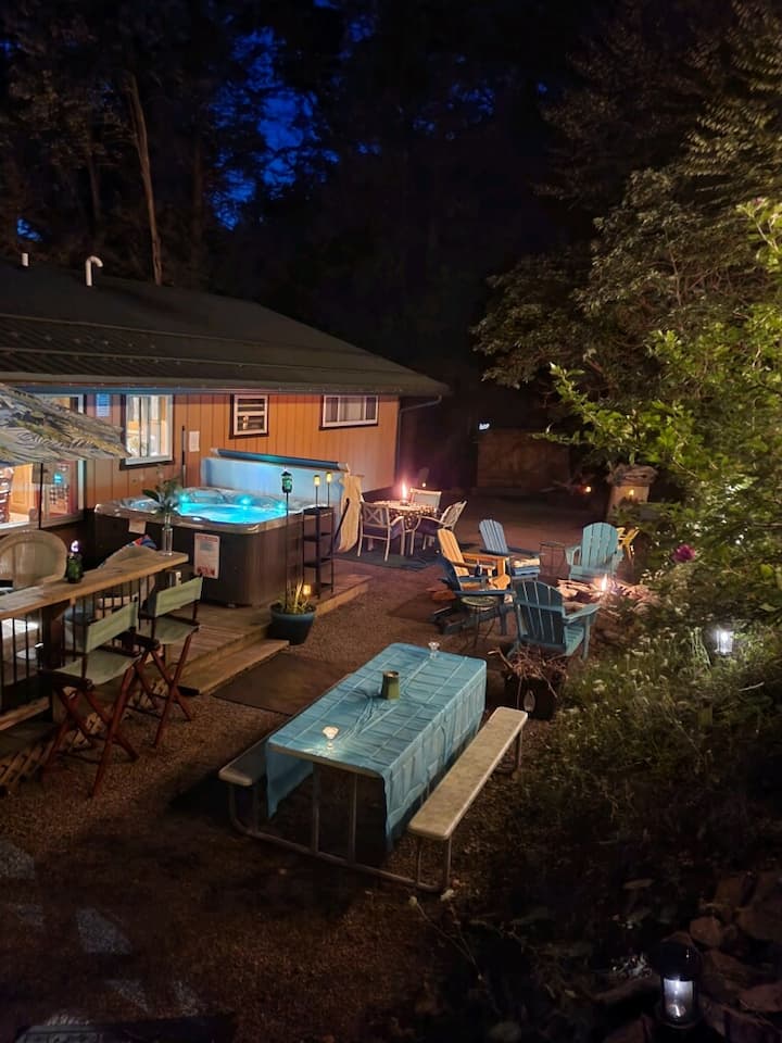 Hot Tub | Game Room | Fire Pit | Deep Creek Cabin - Deep Creek Lake, MD