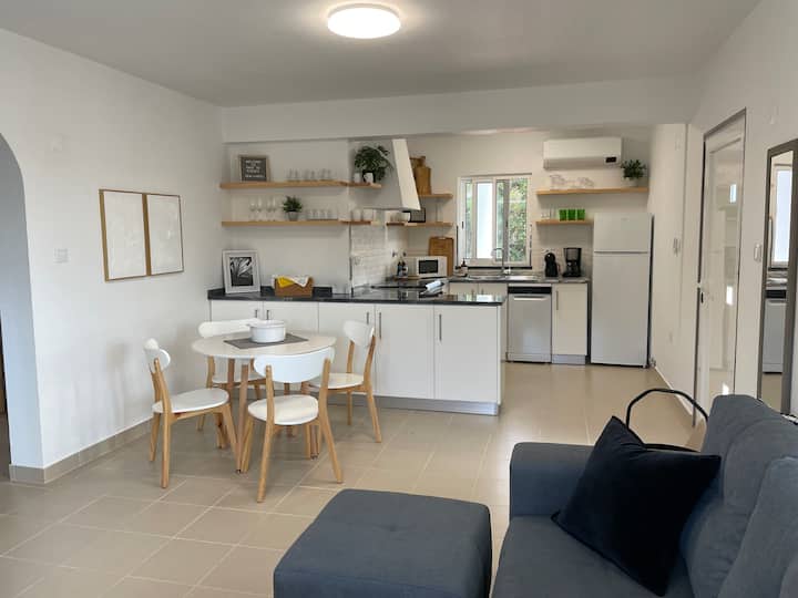 Alegria #1 Apt - 2 Bdrm Steps To The Ocean! - Horta