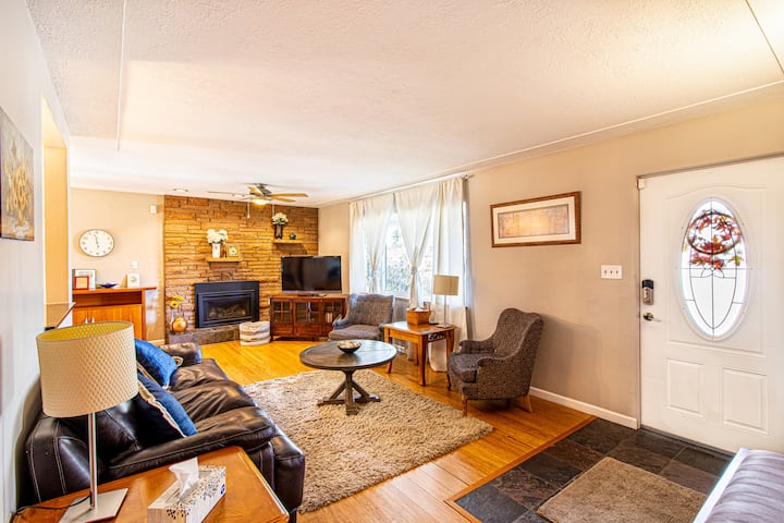 O'kane Park Retreat - Lakewood, CO