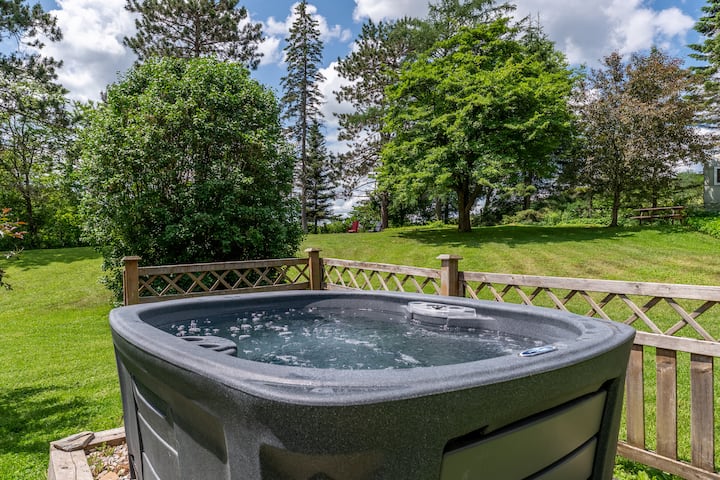 La Vieille ÉCole | Spa | Parc Naturel | Campagne - Mont Sutton, QC