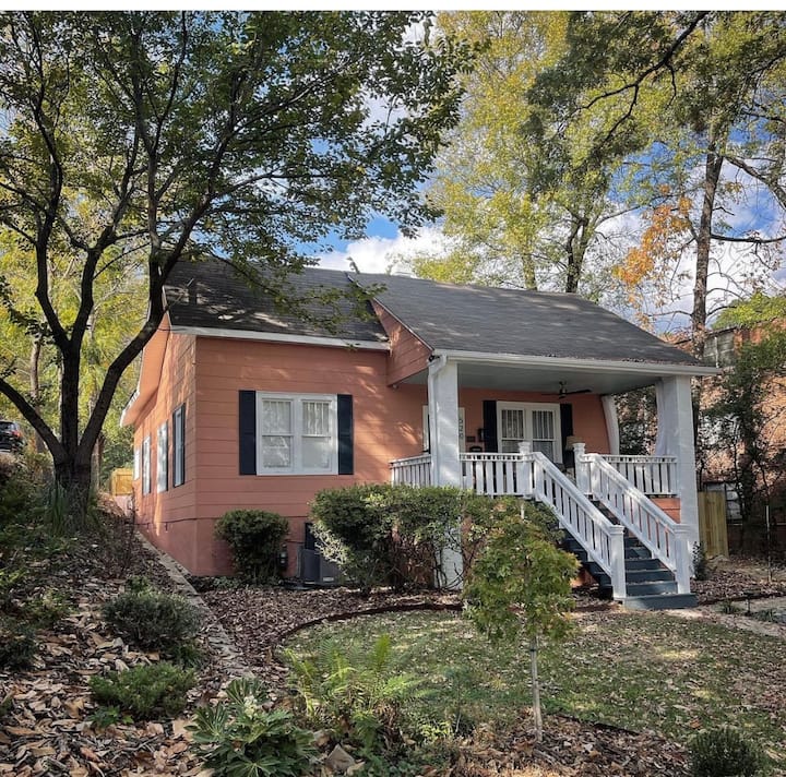 Historic 2bd/2ba W/hot Tub Downtown Hot Springs - Hot Springs, AR