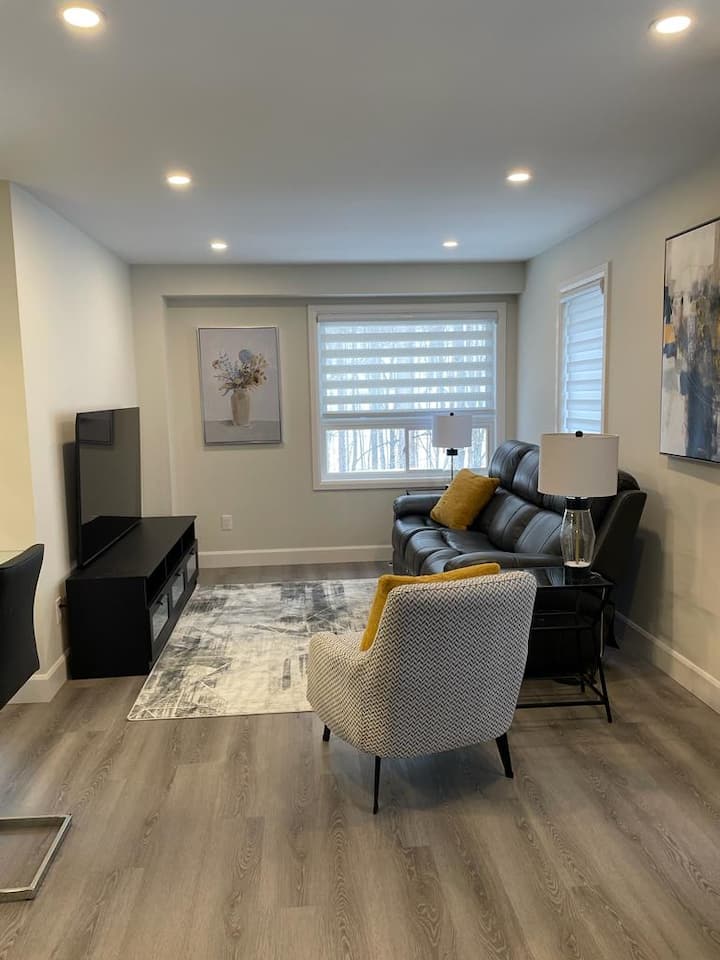 Cozy Home Away From Home Barrie - Barrie