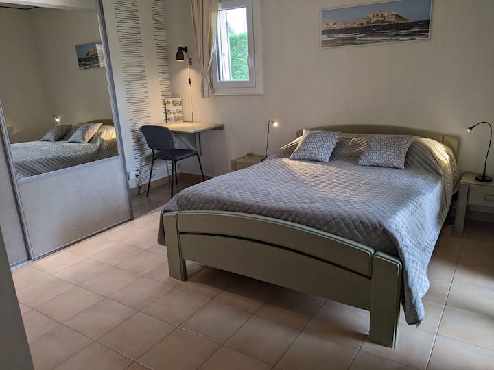 Chambre Tout Confort Au Calme. Vue Sur Mt Ventoux - Mazan