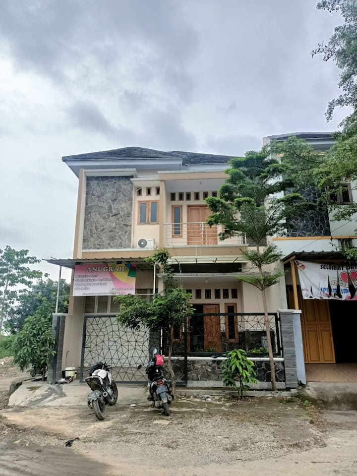 Anugrah Homestay - Cirebon