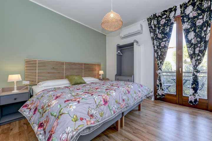 [Casagnese] Living A Dream In Peschiera Del Garda - Lazise