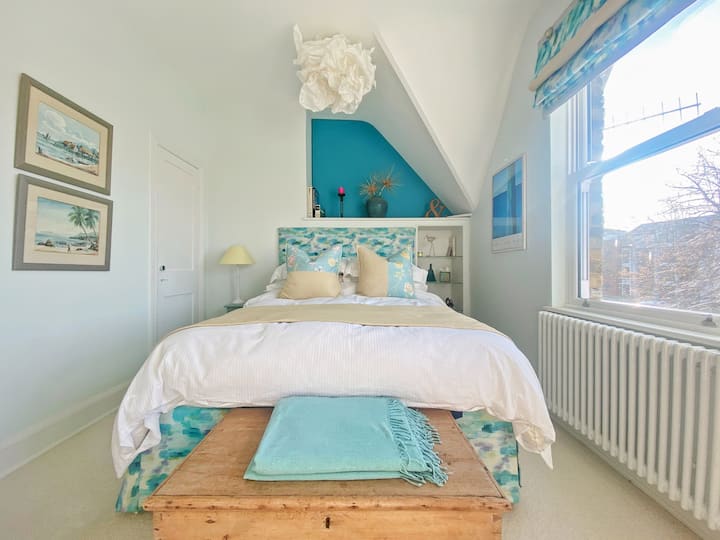 Central Boutique Free Parking - Canterbury