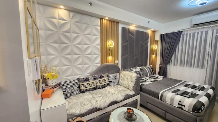 Elegant Condo @ Moa. Wi-fi. Netflix - Pasay