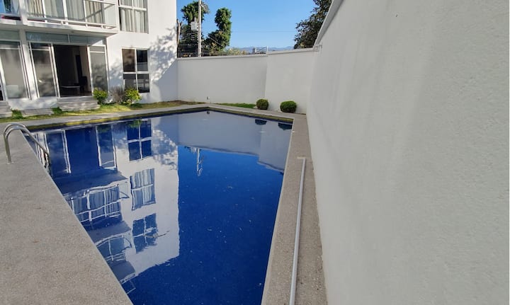 Depto Nivel De Jardín Y Alberca - Cuernavaca