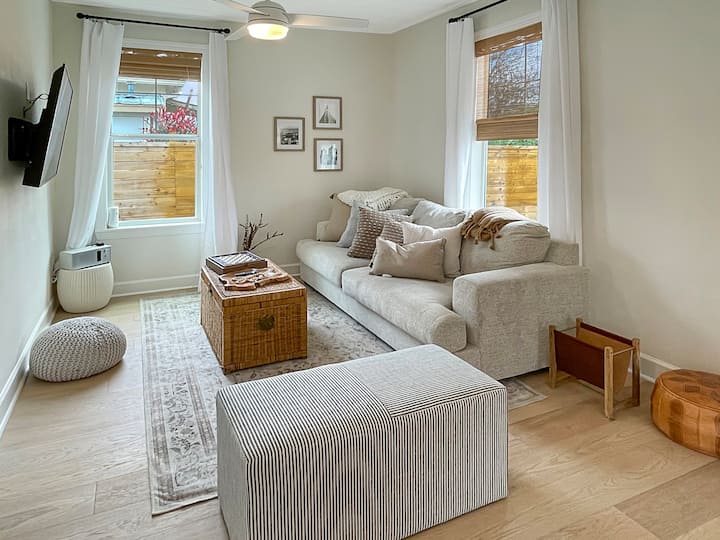 Perfect For Travel Pros And Nurses! Fully Loaded! - San Antonio