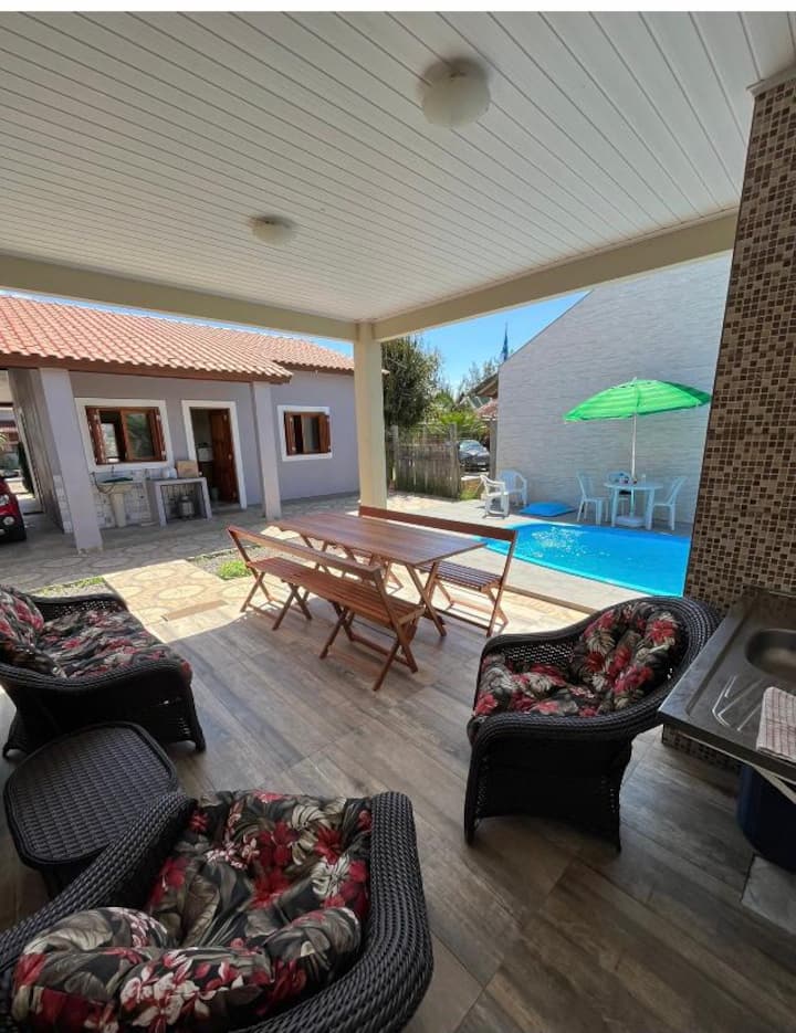 Casa Com Piscina E Quiosque Com Churrasqueira - Arroio do Sal