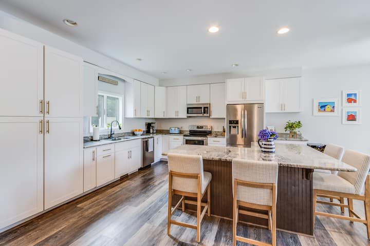 Escape To A Spacious Lewes Home Along Bike Trail - Lewes, DE