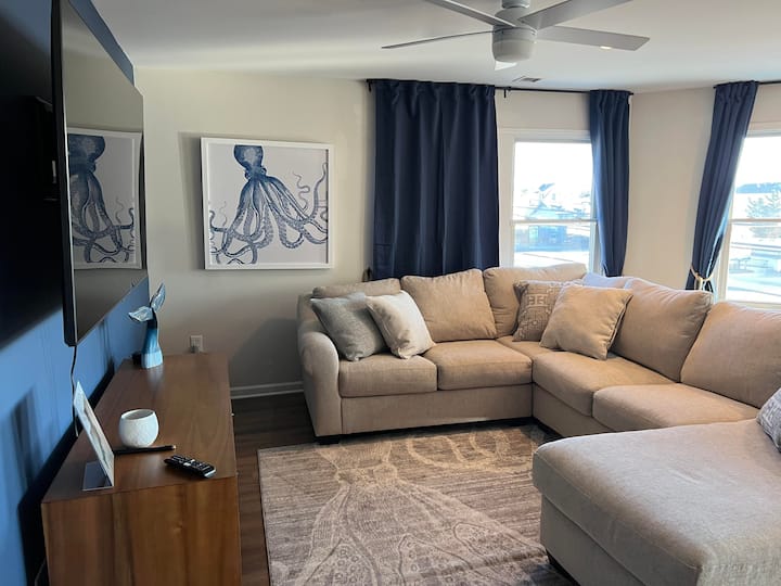 Beach Haven Hangout | Lbi Walk To Fantasy Island - Beach Haven, NJ