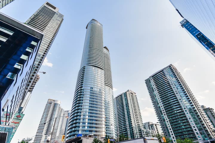 Comfort 1 Bedroom Apartment - Mississauga