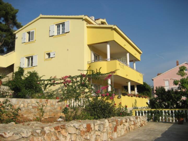 Apartman 175 A1 U Mjestu Sali - Sali