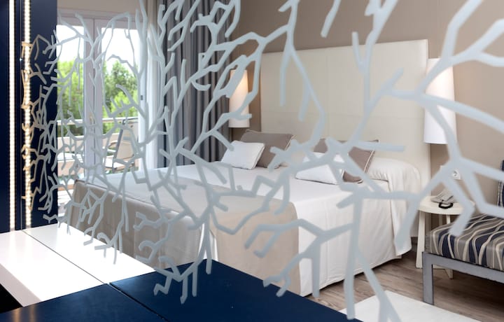 Hotel Canyelles Platja Montaña - Cadaqués