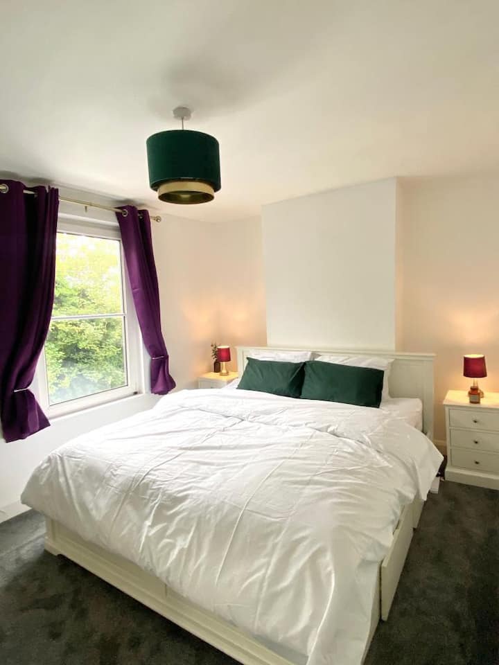 3 Bed Home With Luxury Bathroom - Gillingham