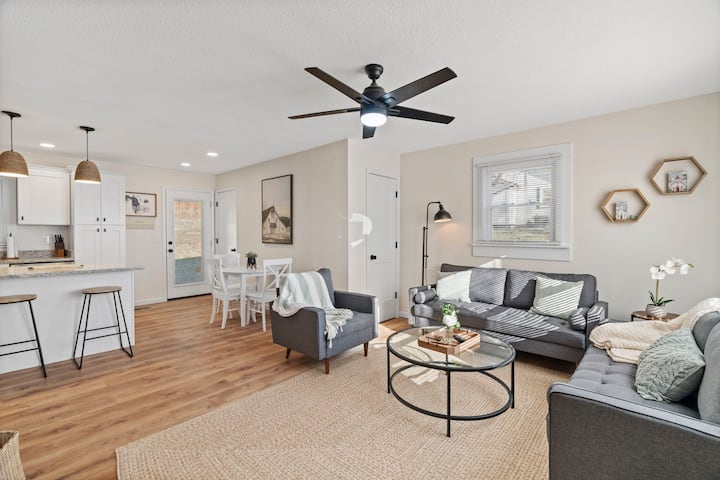 The Local Southern - Sleeps 6 - King Bed - Johnson City, TN