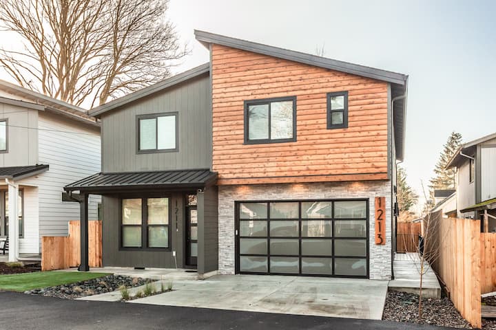 Central Modern Lux Duplex 5bd Sleeps 16 - Portland