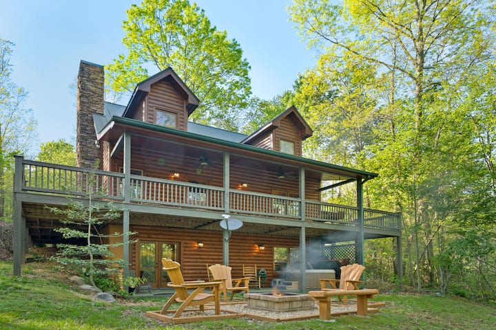Pet Friendly & Tucked Away Cabin, Blue Ridge, Ga - Blue Ridge, GA