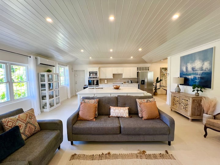 Tranquil, Refurbished Villa With Private Pool - Barbados