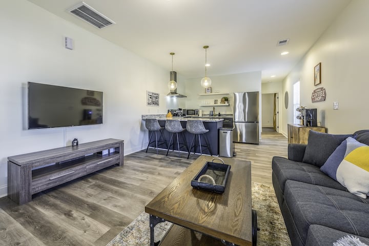 Blue Devil Suite~modern 1br Minutes To Duke! - Durham, NC