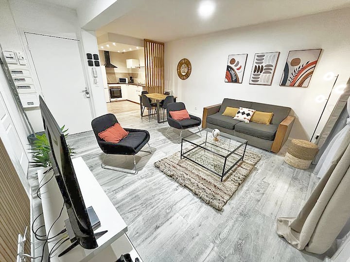 Lerelaisdodile * Grand T3 * Hyper Centre - Cambrai