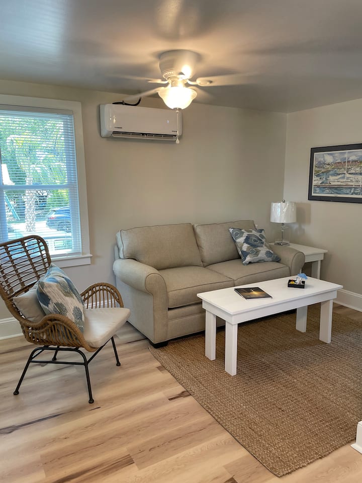 The Sandcastle Is A Ten Minute Walk To The Beach! - Freeman Park, NC