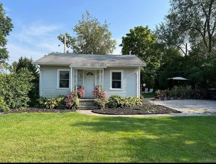 The Peach - Tiny House For Longterm Stays - Fort Wayne, IN