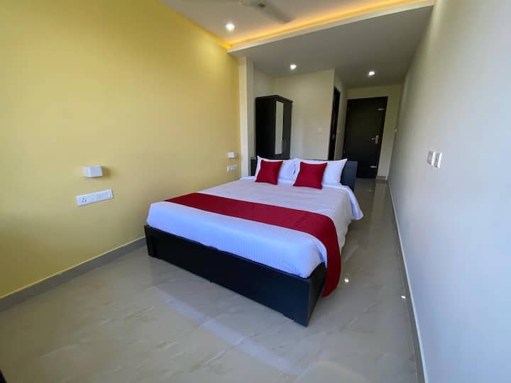 Munnar Bnb - The Tiny Room - Munnar