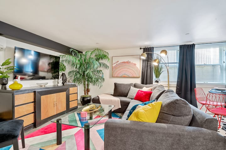 The Braeburn: Luxury Flat, Steps From Nw 23rd! - Portland, OR