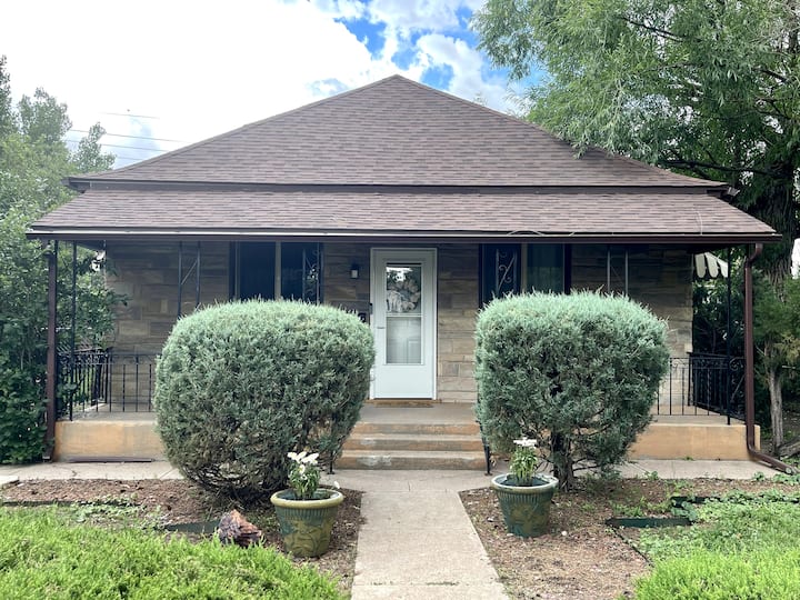 Cute Downtown Home - Cheyenne, WY