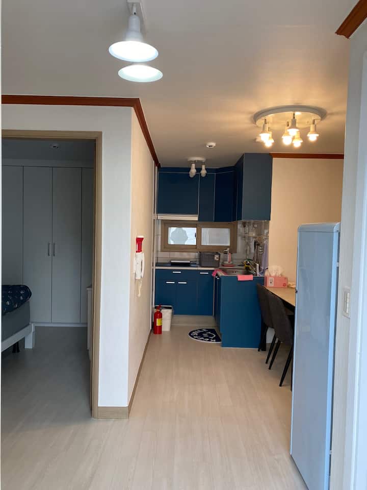 Central Seoul Comfortable House(itaewon, Two Room) - South Korea