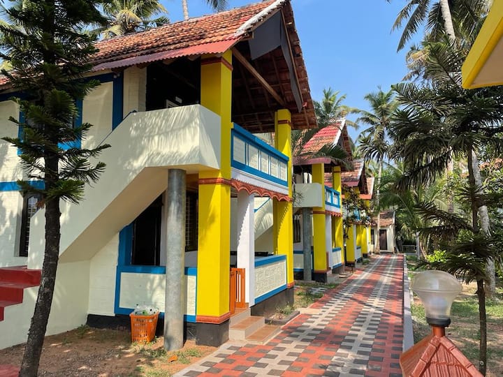 Varkala Beach Side Stay - Varkala
