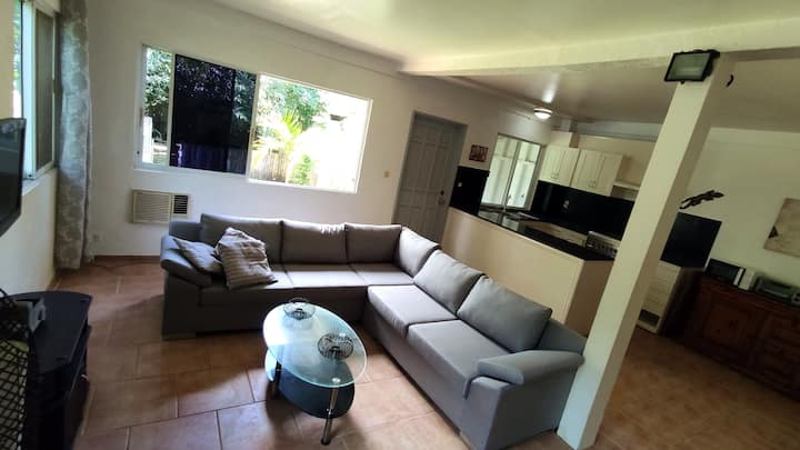 One Bedroom Garden Apartment In Alona - Panglao