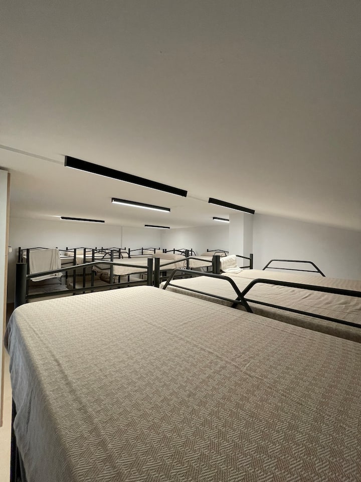 Habitación Con 18 Plazas - Aragona