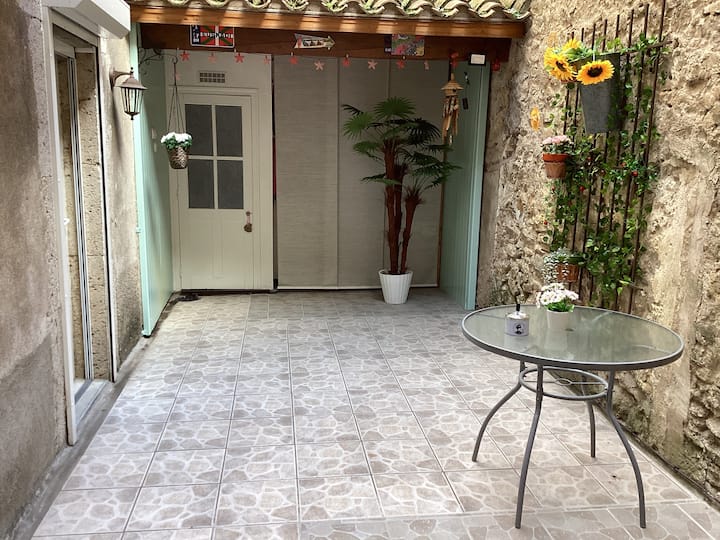 Maison De Village Avec Cour Sans Vis à Vis - Lézignan-Corbières