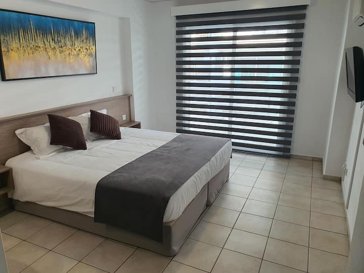 Studio Suite 402 With Balcony Front - Larnaca