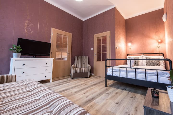 Cozy & Quiet Apartment - Amazing Central Location - Praga