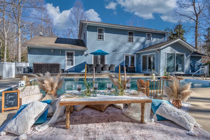 Meadow Lounge | Pool | Hot Tub | 10 Min To Dtn - Asheville, NC