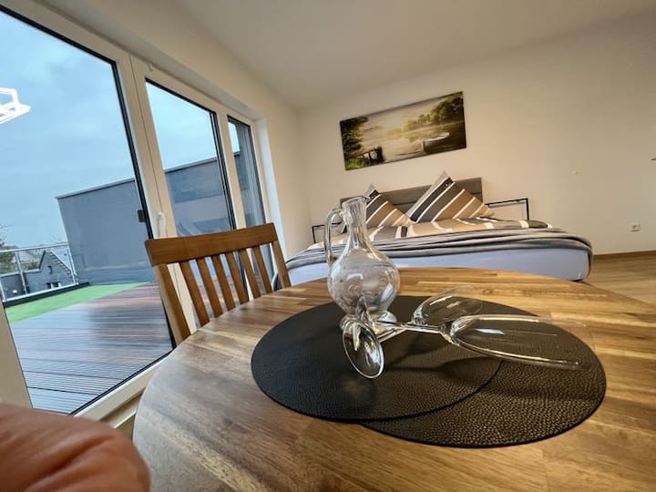 Moderne Wohlfühloase Mit Terrasse & Topausstattung - Hilden