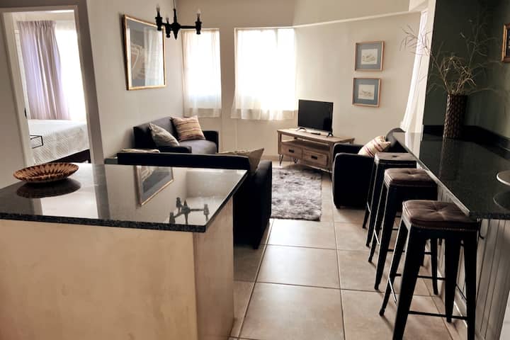 Solitaire 41, 2-bedroom Self-catering Apartment - Pretoria, South Africa